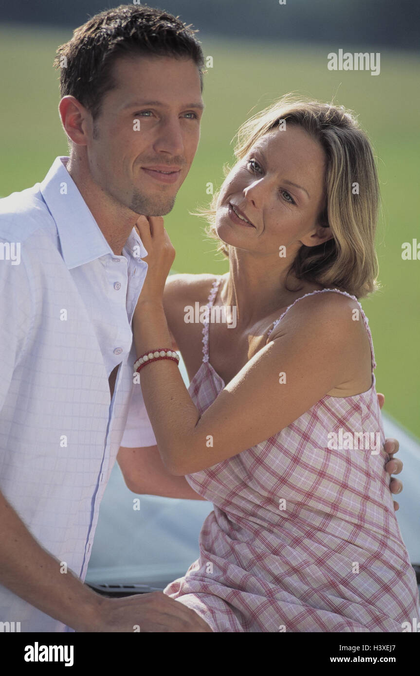 Couple, age difference, half portrait, outside, summer, leisure time ...