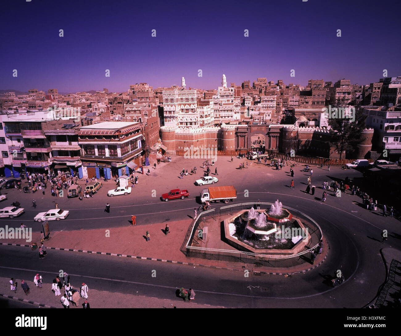 Yemen, Sana, town view, town goal, "Bab Al Jemen", Zubayri-Street, well ...