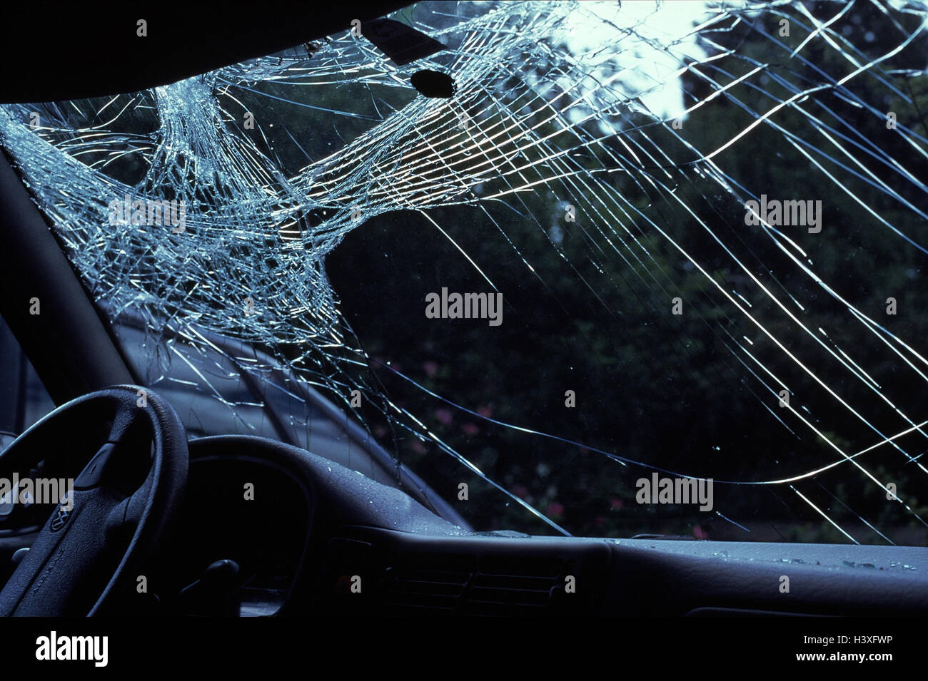 Car, detail, windscreen, broken, passenger car, traffic accident ...