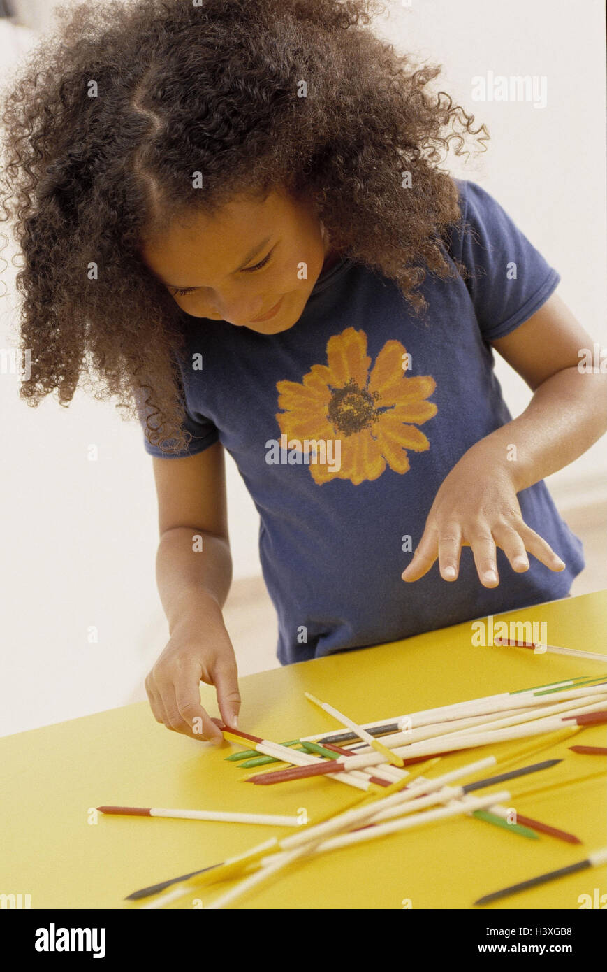 Girl, concentrates, pick-up-sticks, play, model released, inside, child ...