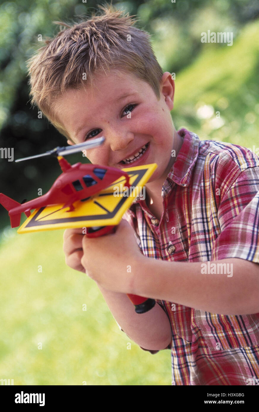 Plastic helicopters hi-res stock photography and images - Alamy