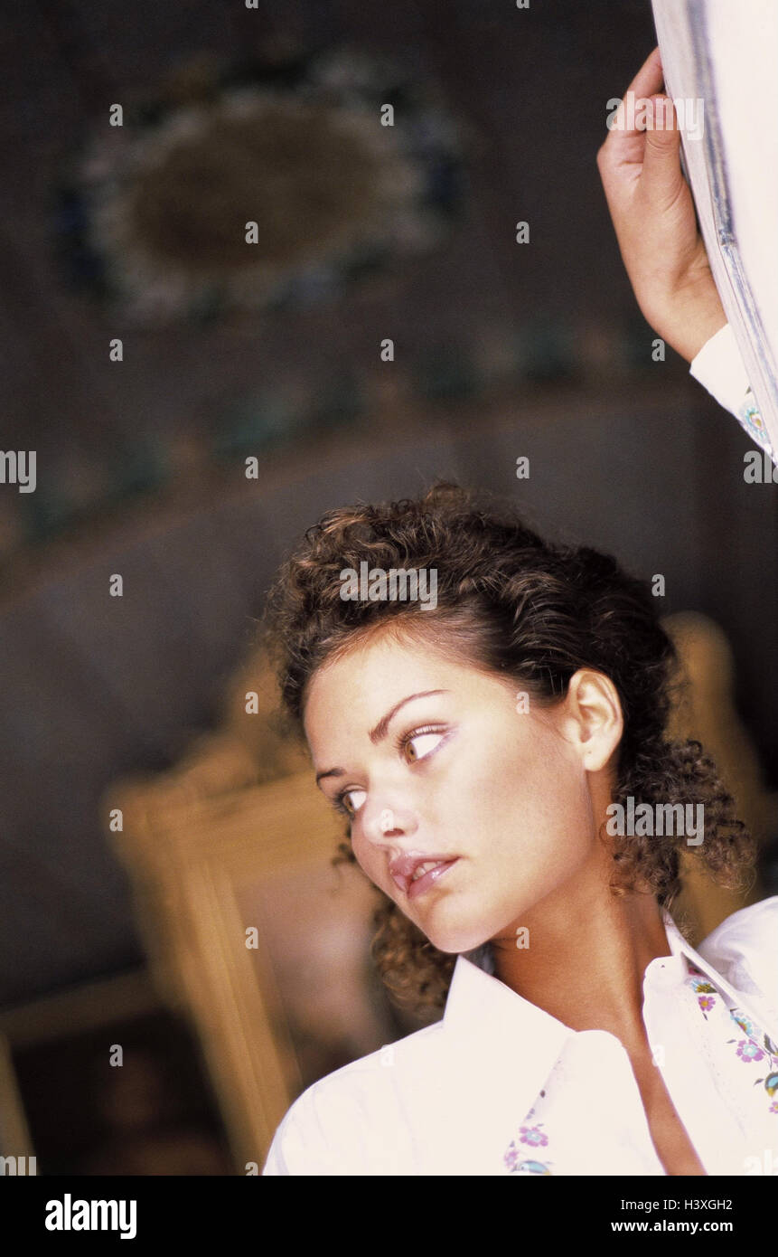 Haughtily hi-res stock photography and images - Alamy