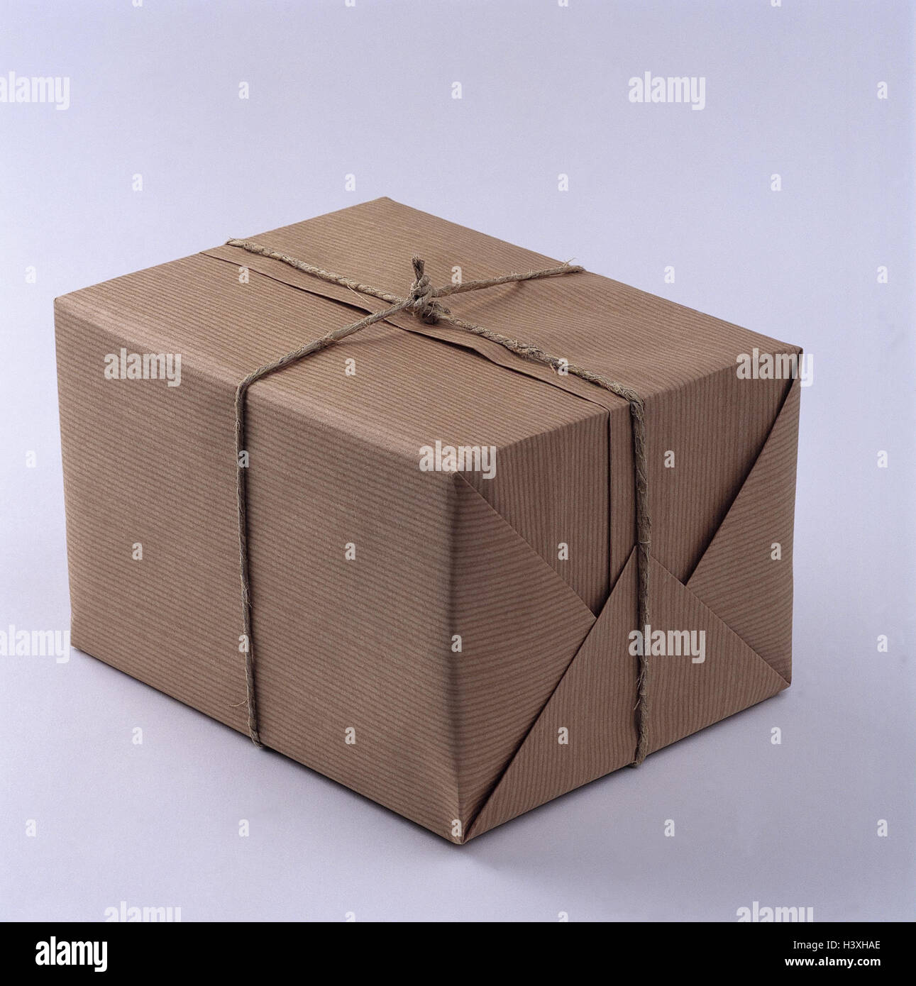 Package cable hi-res stock photography and images - Alamy