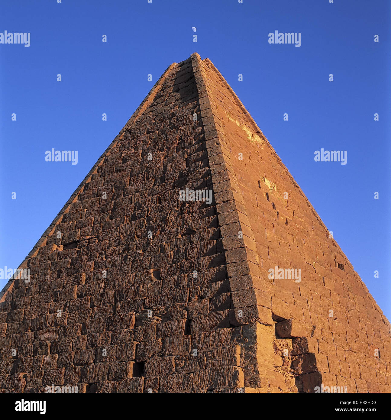 Sudan, Jebel Barkal, pyramid, detail, evening light, Africa, Gebel ...