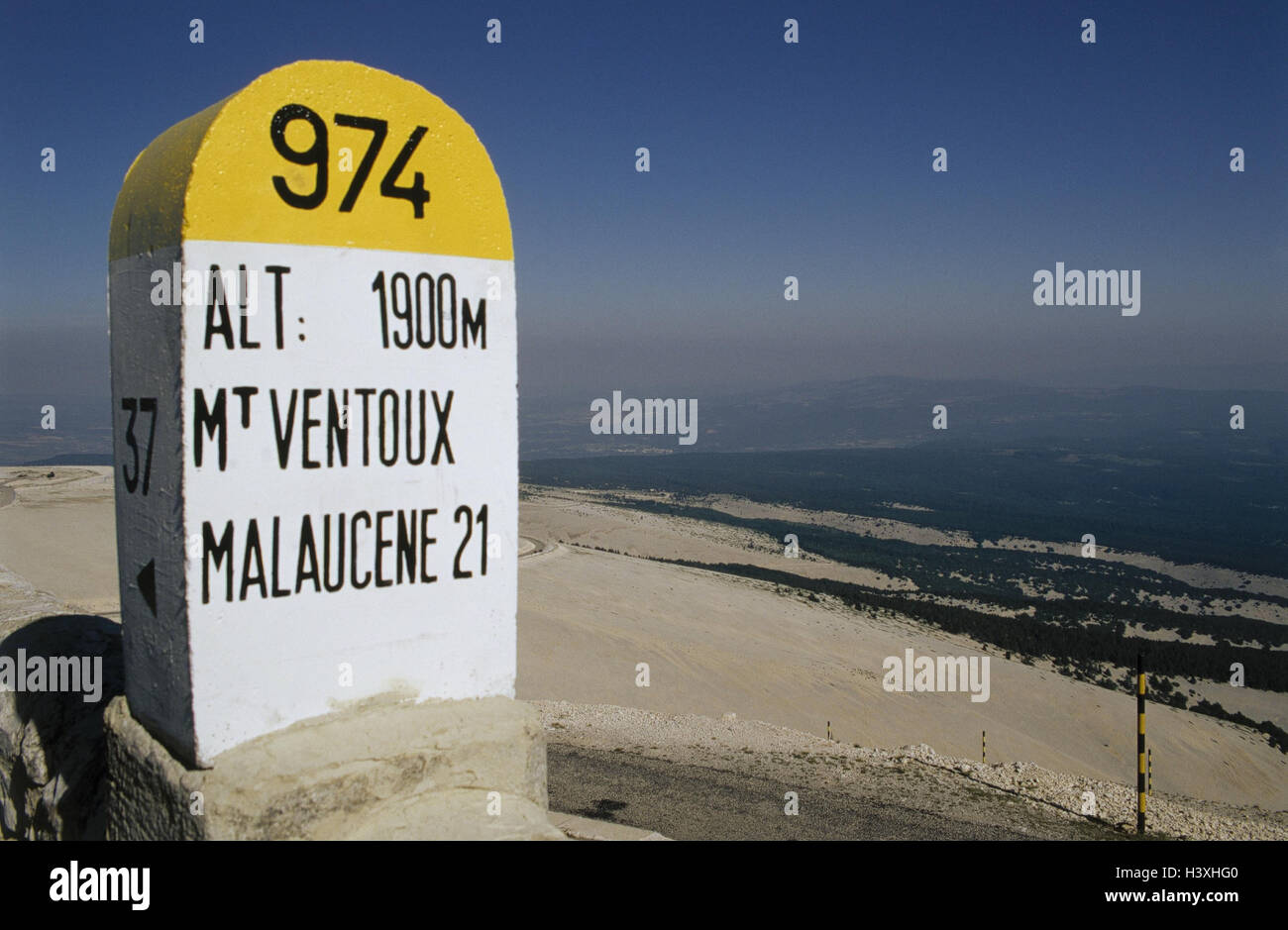 France, Provence, Mont Ventoux, Monte Ventoso, 1909 m, summits ...