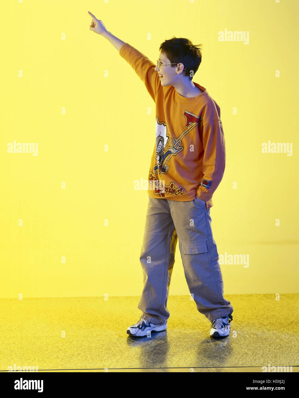 Boy, glasses, gesture, pointing, child, childhood, attention, indicate ...