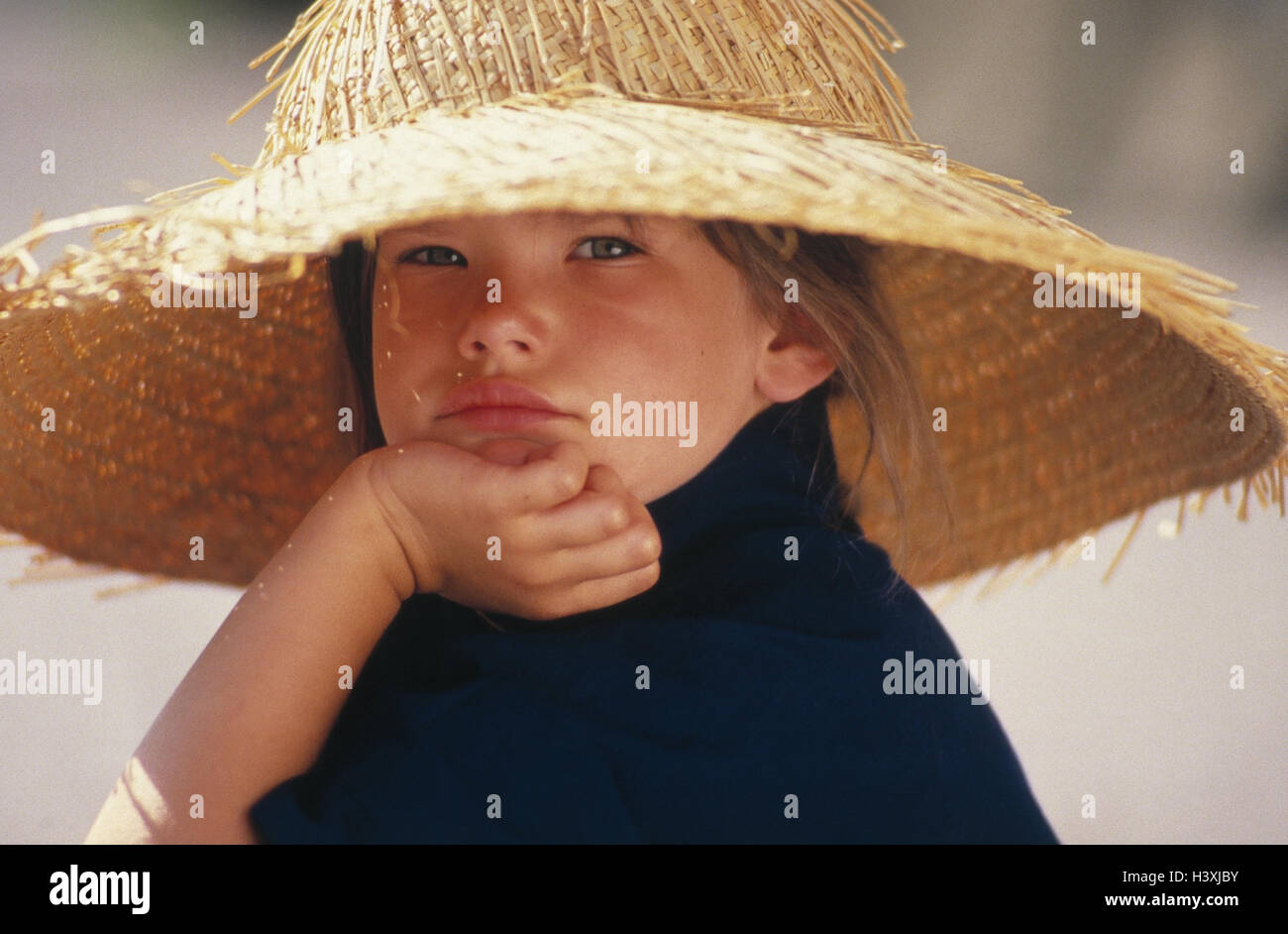 Model pout hi-res stock photography and images - Alamy