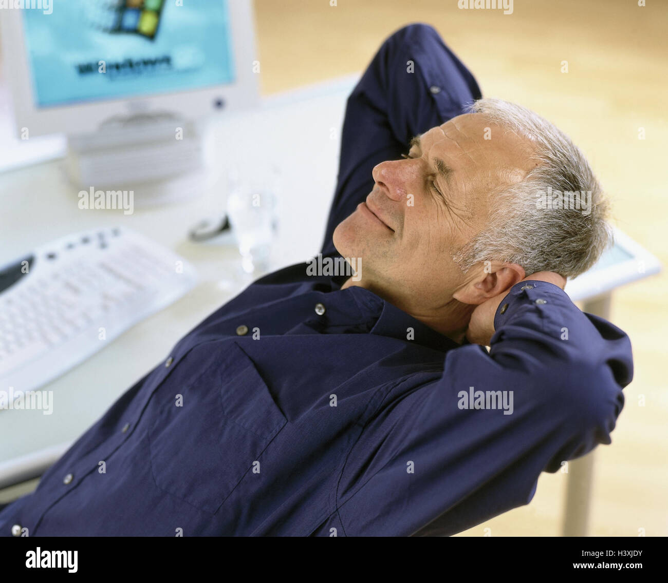 Office, man, work break, relaxing, model released, clerks, office ...