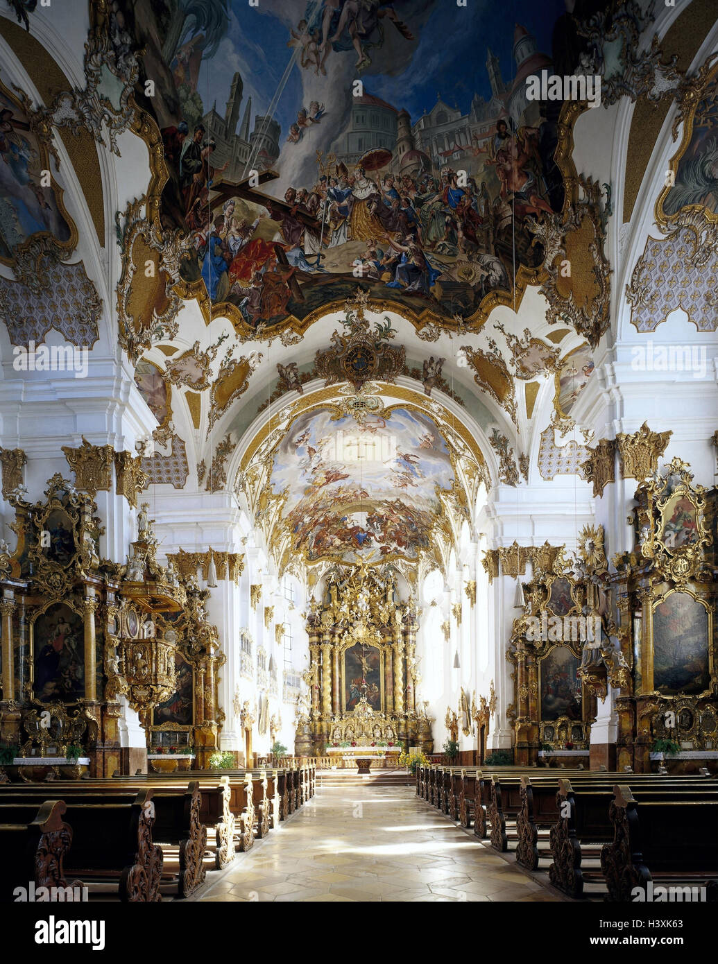 Germany, Bavaria, Landsberg in, Lech, Holy cross church, altar, inside ...