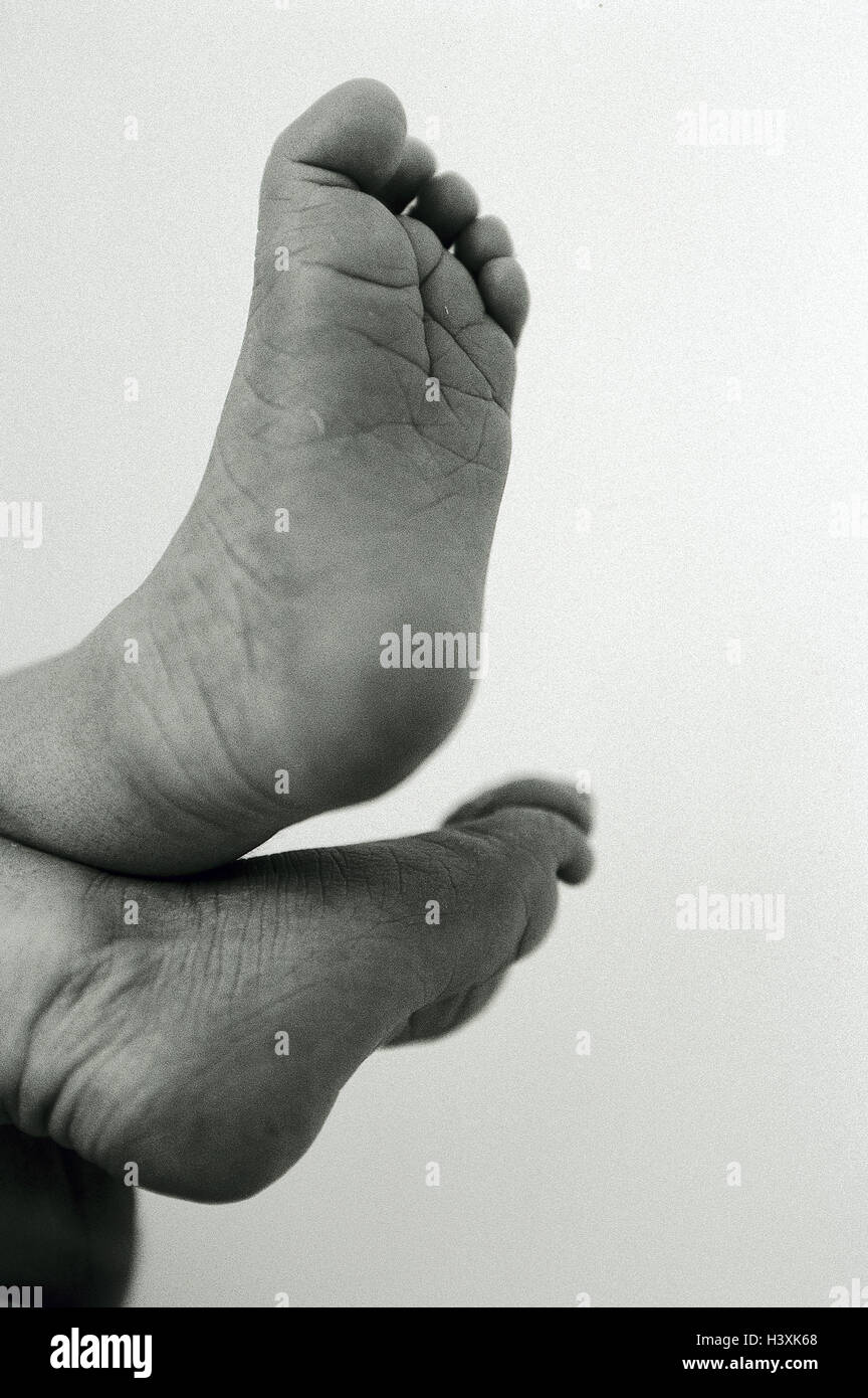 Toddler, detail, feet, b/w Stock Photo - Alamy
