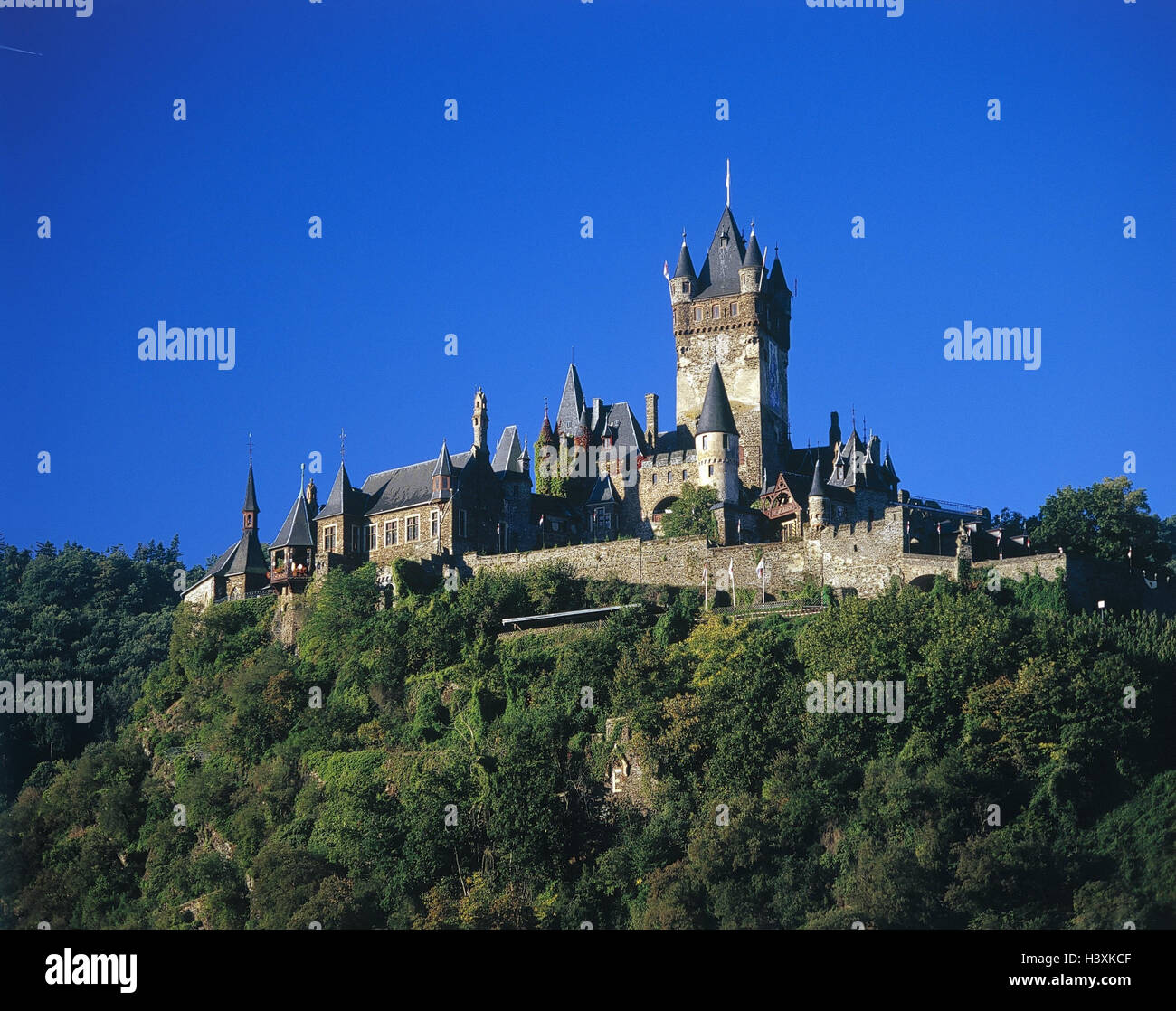 Builds in 1000 from count palatine ezzo hi-res stock photography and ...