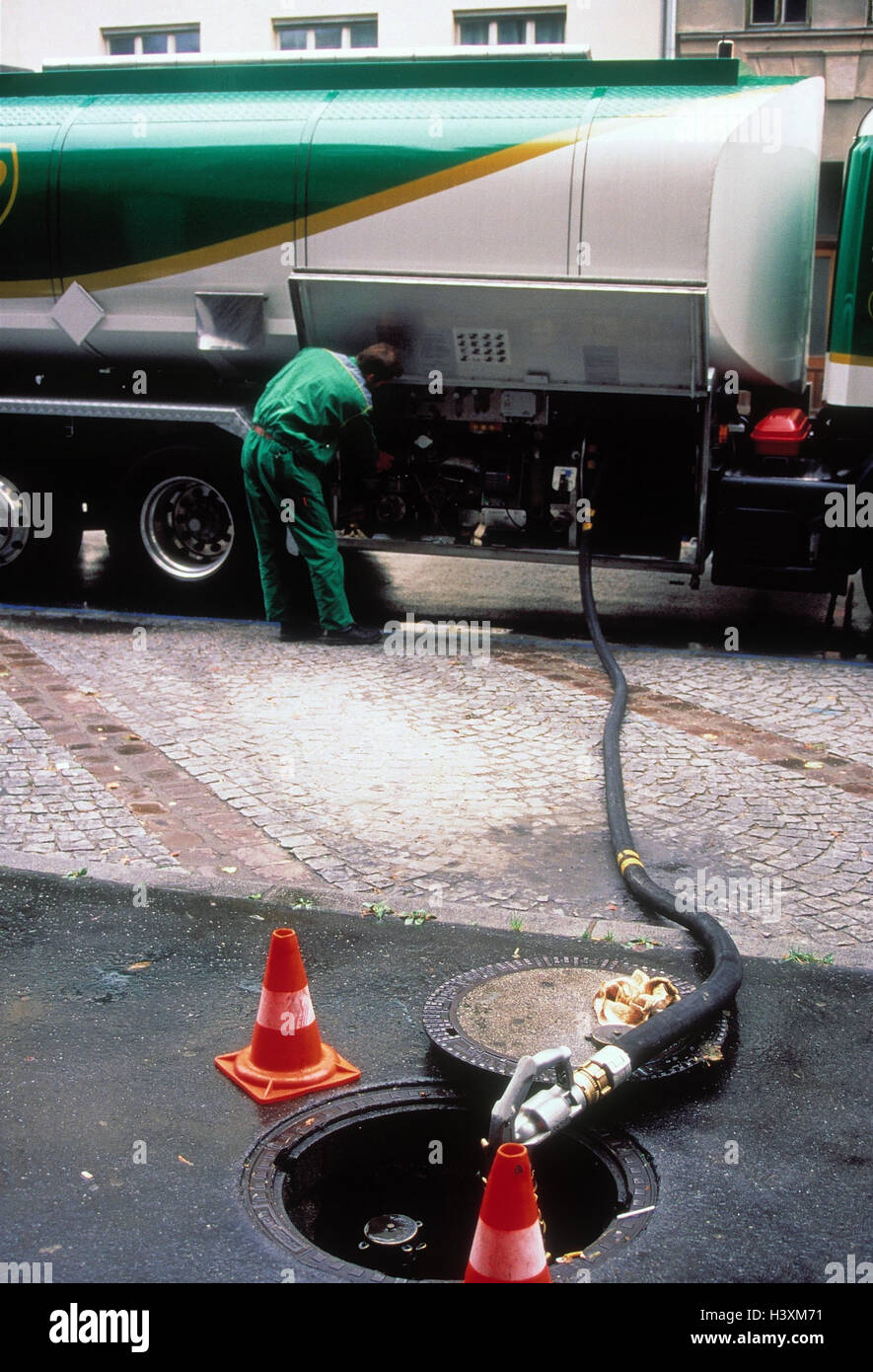 Fuel oil tankers, fill up, underground tank, truck, oil, fuel oil ...
