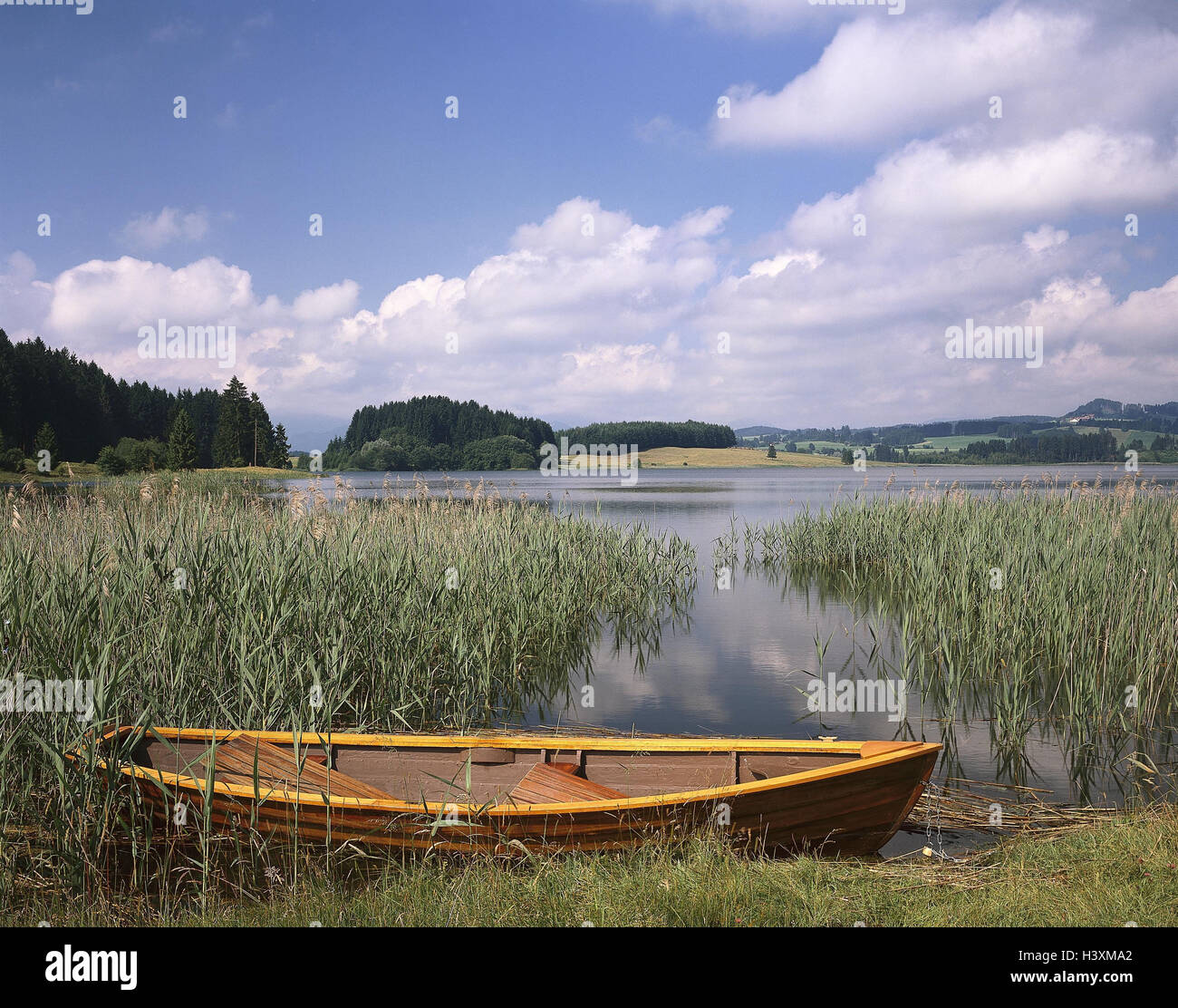 Germany, Bavaria, Forggensee, close feet, boat, Allgäu, east Allgäu ...