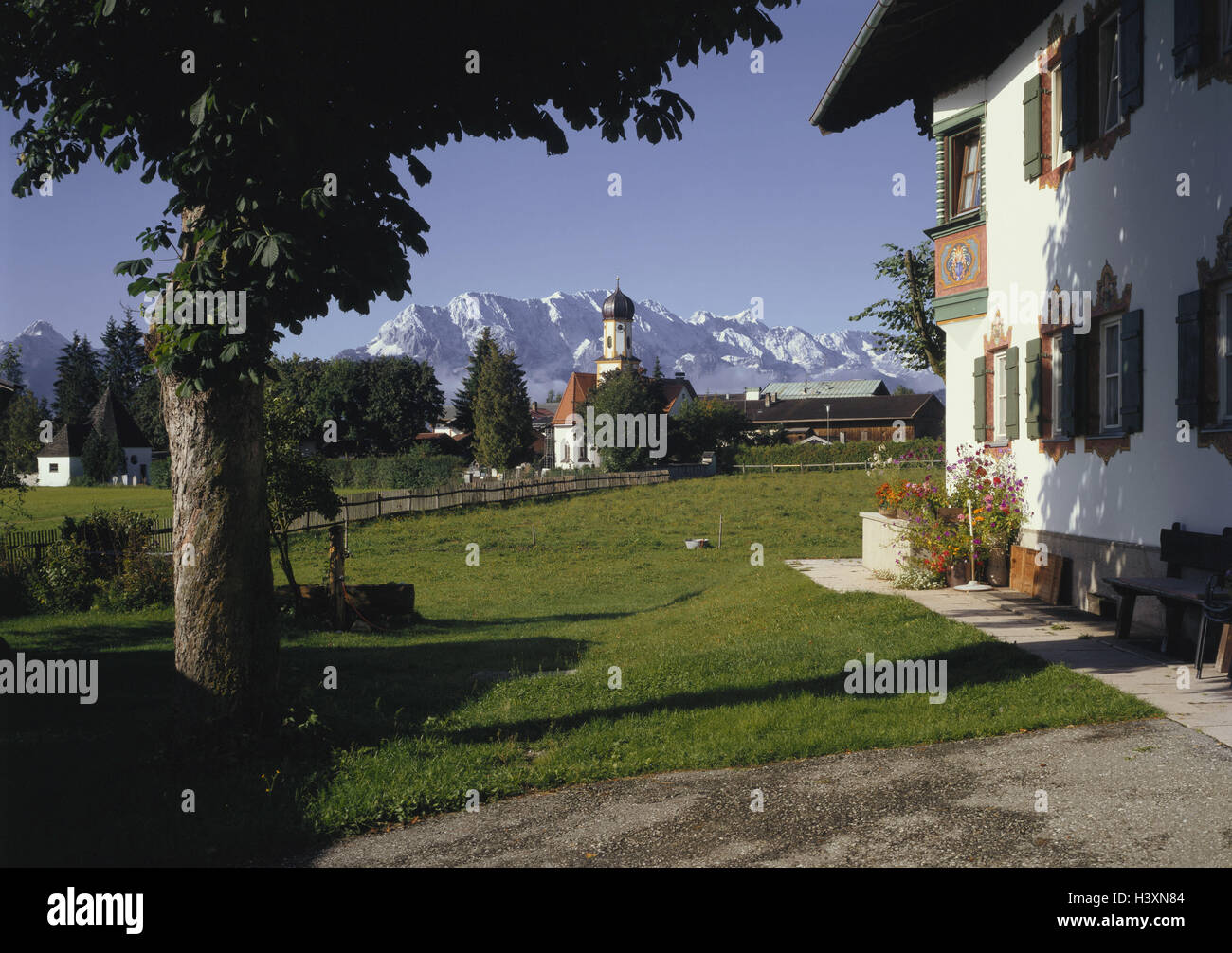 Germany, Obb. Werdenfels, embankment region, local view with church ...