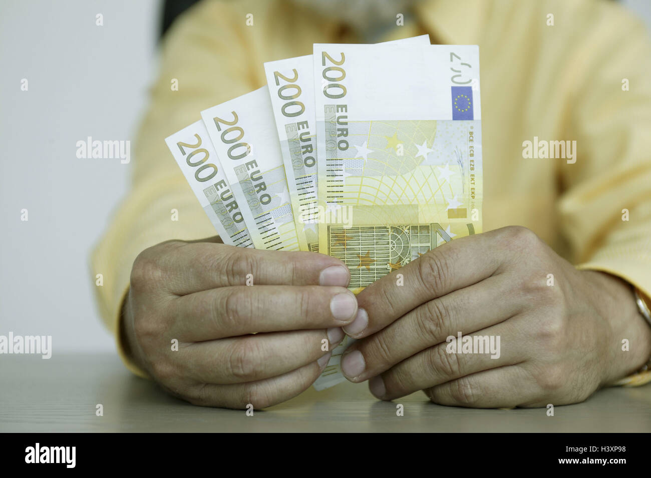 Man, detail, hands, bank notes, hold, man's hands, money, banknotes ...