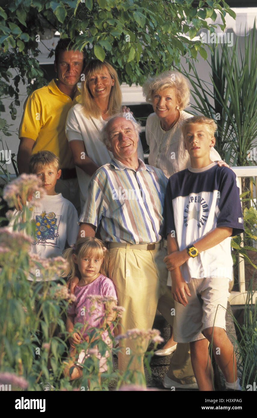 Garden, great family, happy, group picture grandparents, parents ...