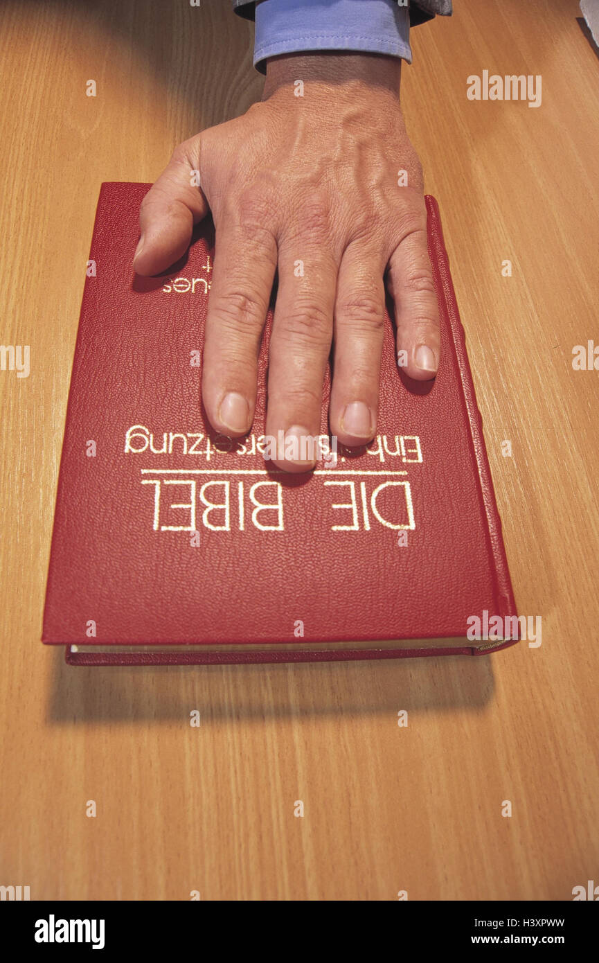 Oath and hand hi-res stock photography and images - Alamy