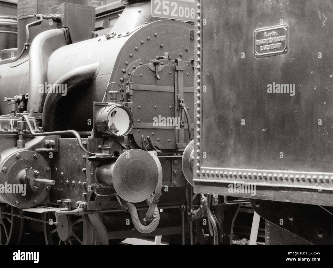 Steam locomotive, tender, detail, b/w, locomotive, locomotive, train ...
