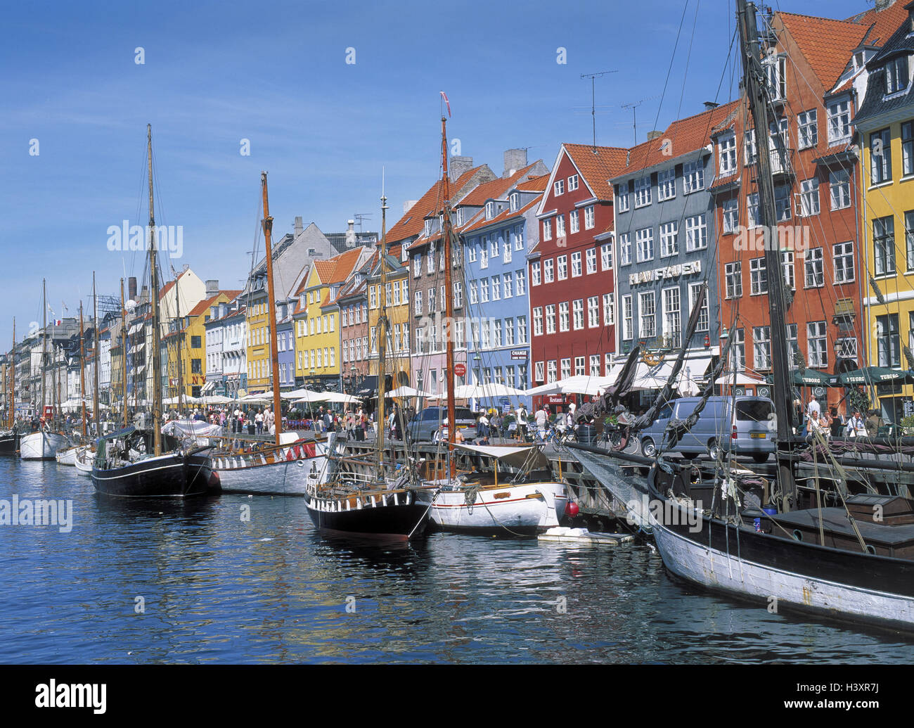 Denmark, Copenhagen, town view, Nyhavn, bite channel, ships, Europe ...