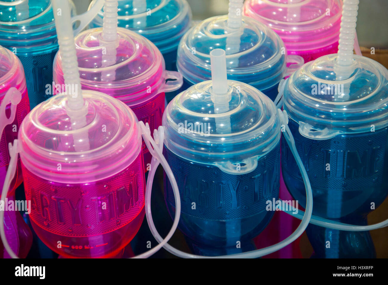 empty plastic cups Stock Photo - Alamy