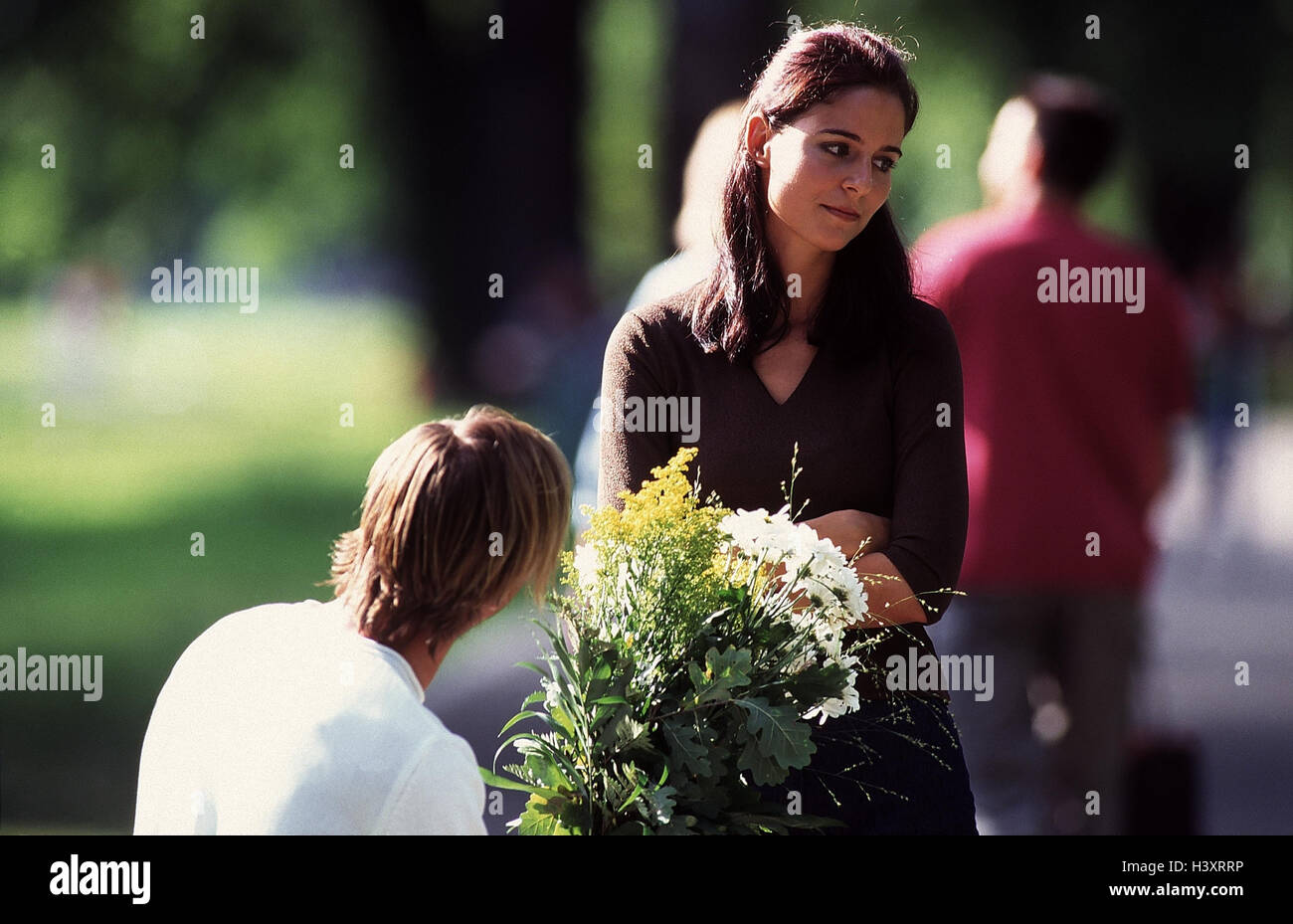 Park, couple, young, man, bouquet, Excuse me, woman, view, seriously ...