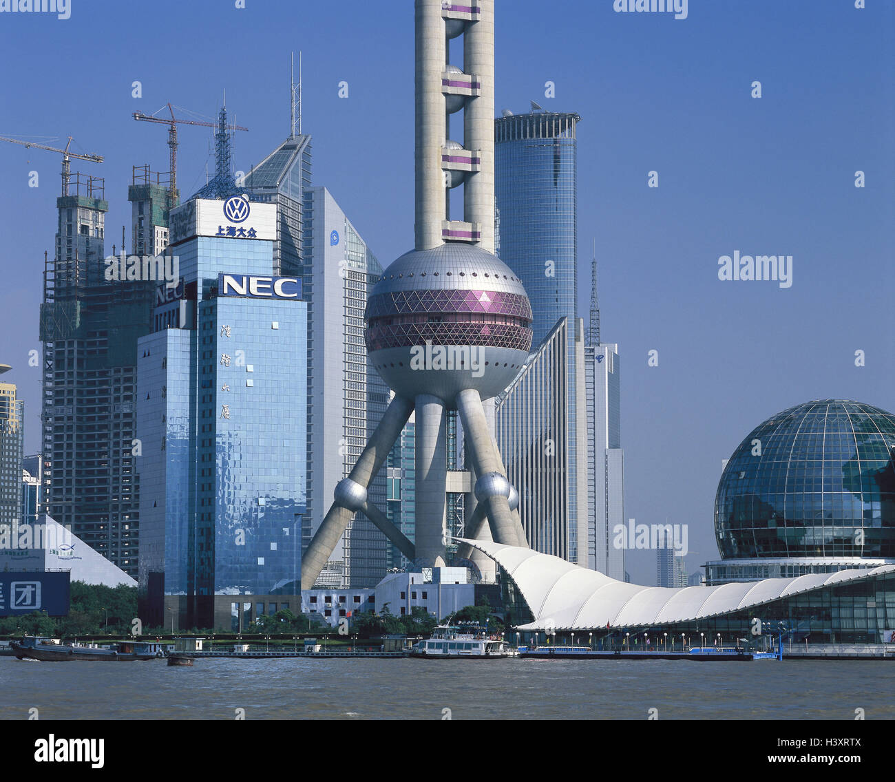 China, Shanghai, Pudong, skyline, Oriental Pearl TV Tower, detail ...