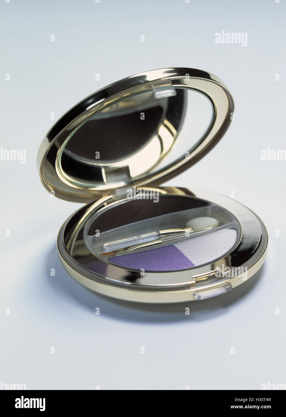 Cosmetics article, eye shadow, colours, differently cosmetics ...