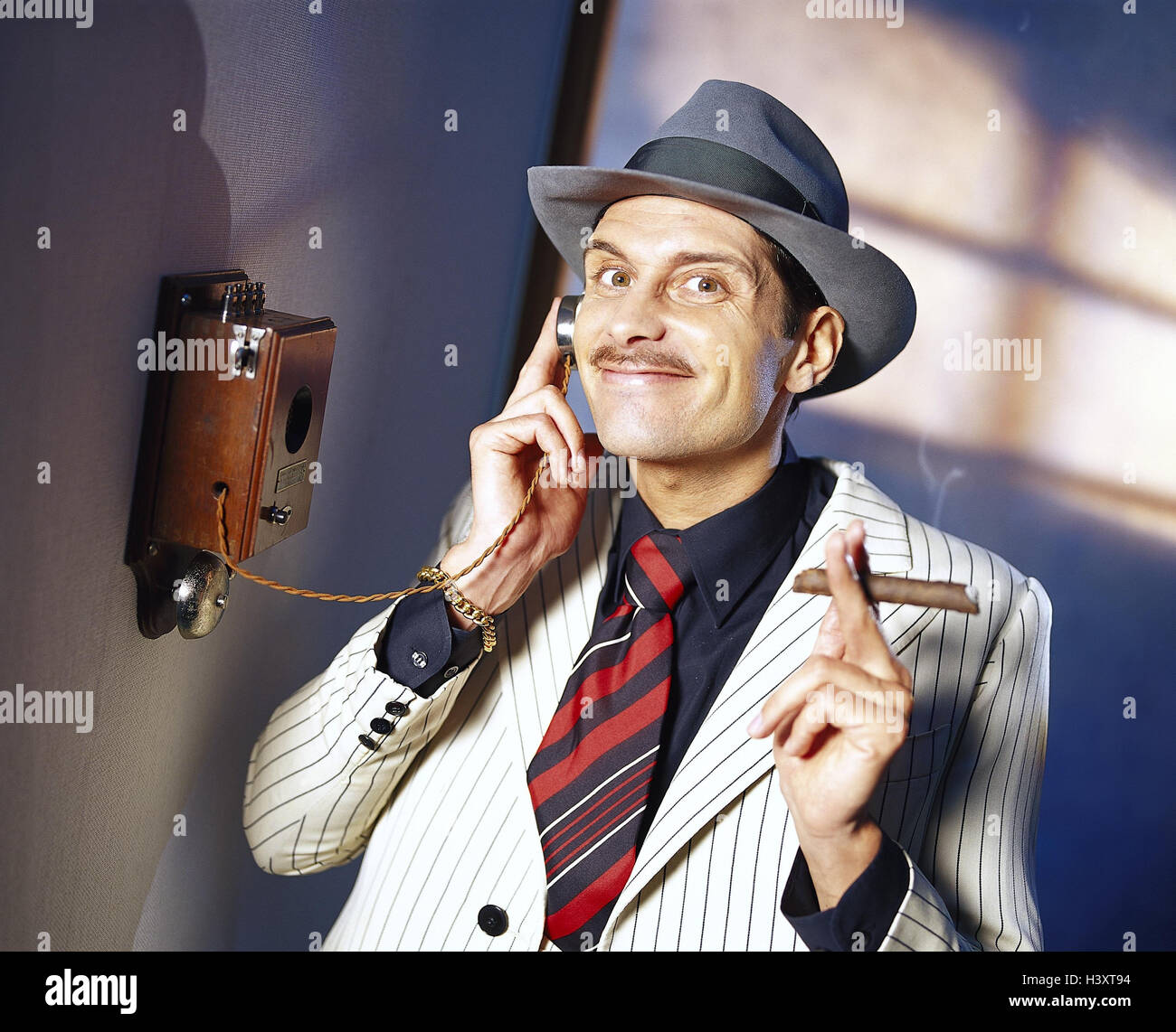 Nostalgia portrait man hi-res stock photography and images - Alamy