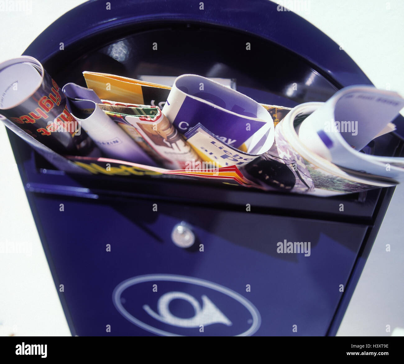 Mailbox advertisement hi-res stock photography and images - Alamy