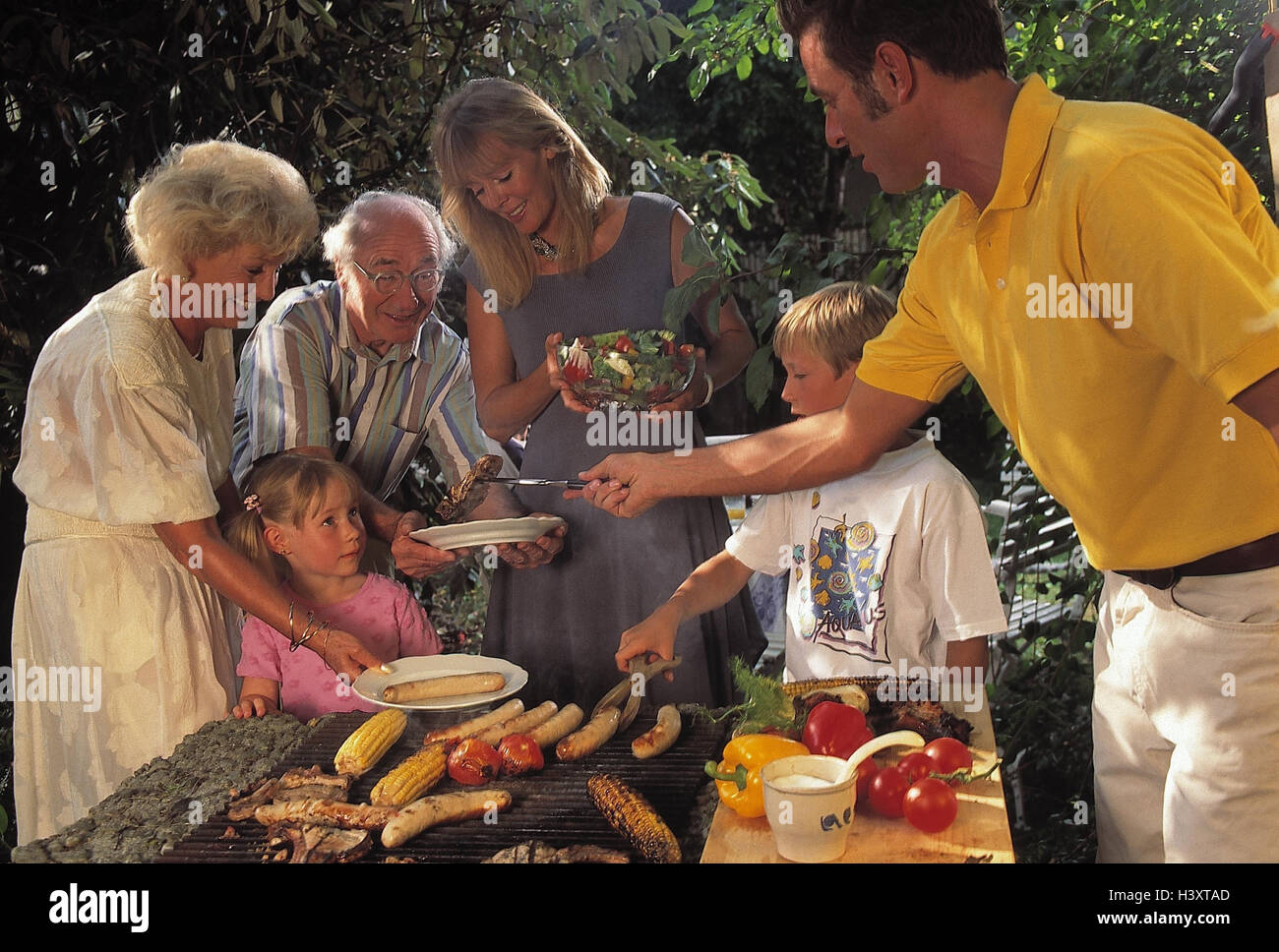 Garden, great family, grill feast, small sausage, meat, maize ...