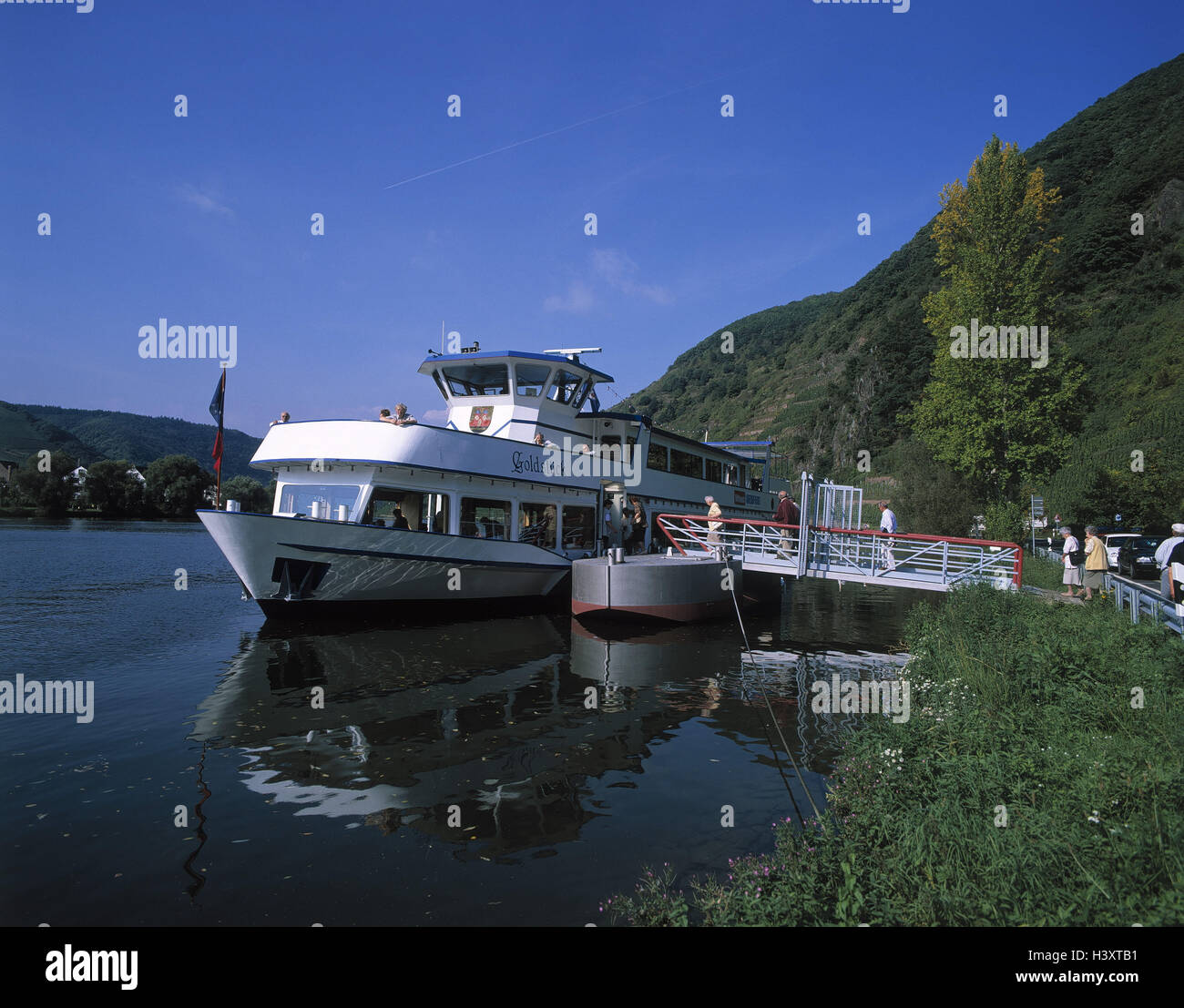 Germany, the Moselle, hatchet stone, pier, Moselle navigation, ship ...
