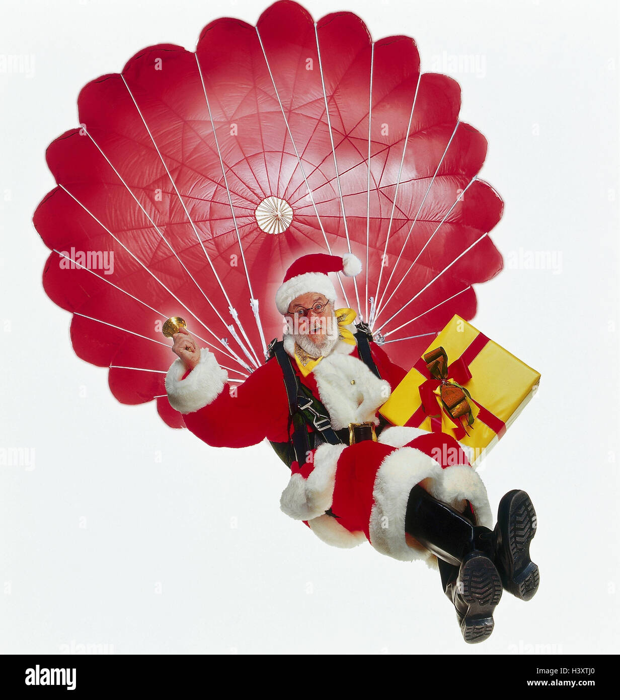 Parachute cut out hi-res stock photography and images - Alamy