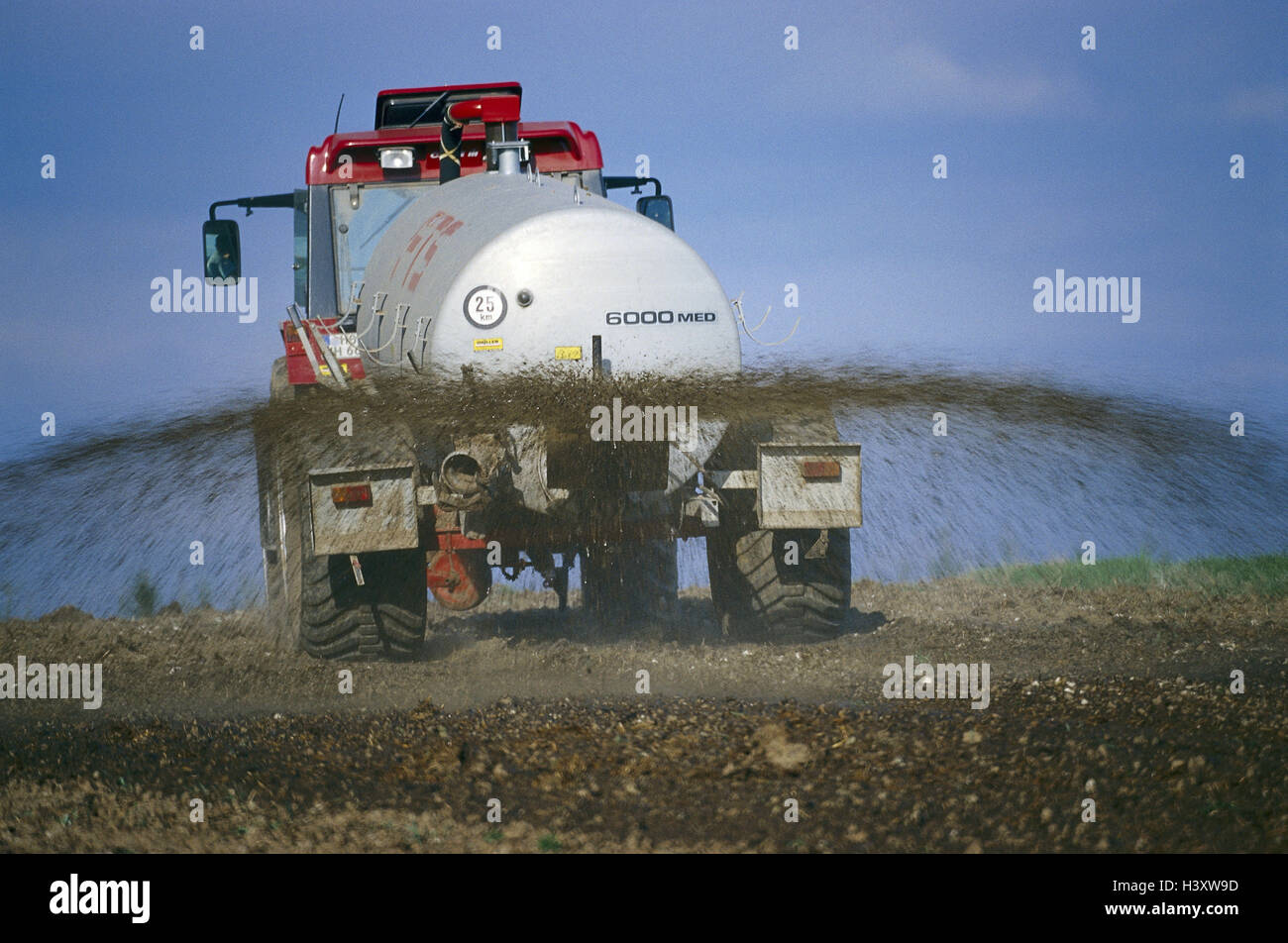 Agriculture, tractor, liquid manure carriage, field, fertilise, economy ...