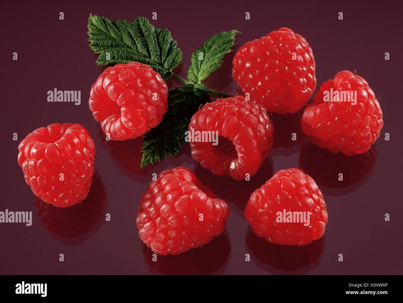 Raspberries, Rubus idaeus, red, berries, fruits, fruit Stock Photo - Alamy