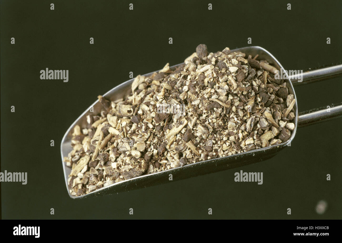 Brechwurzel, Ipekakuanha root, chops up, dryly, medicinal plants ...