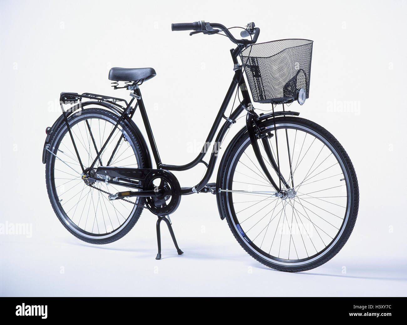 Lady's bicycle, basket sports device, bicycle, radian, means ...