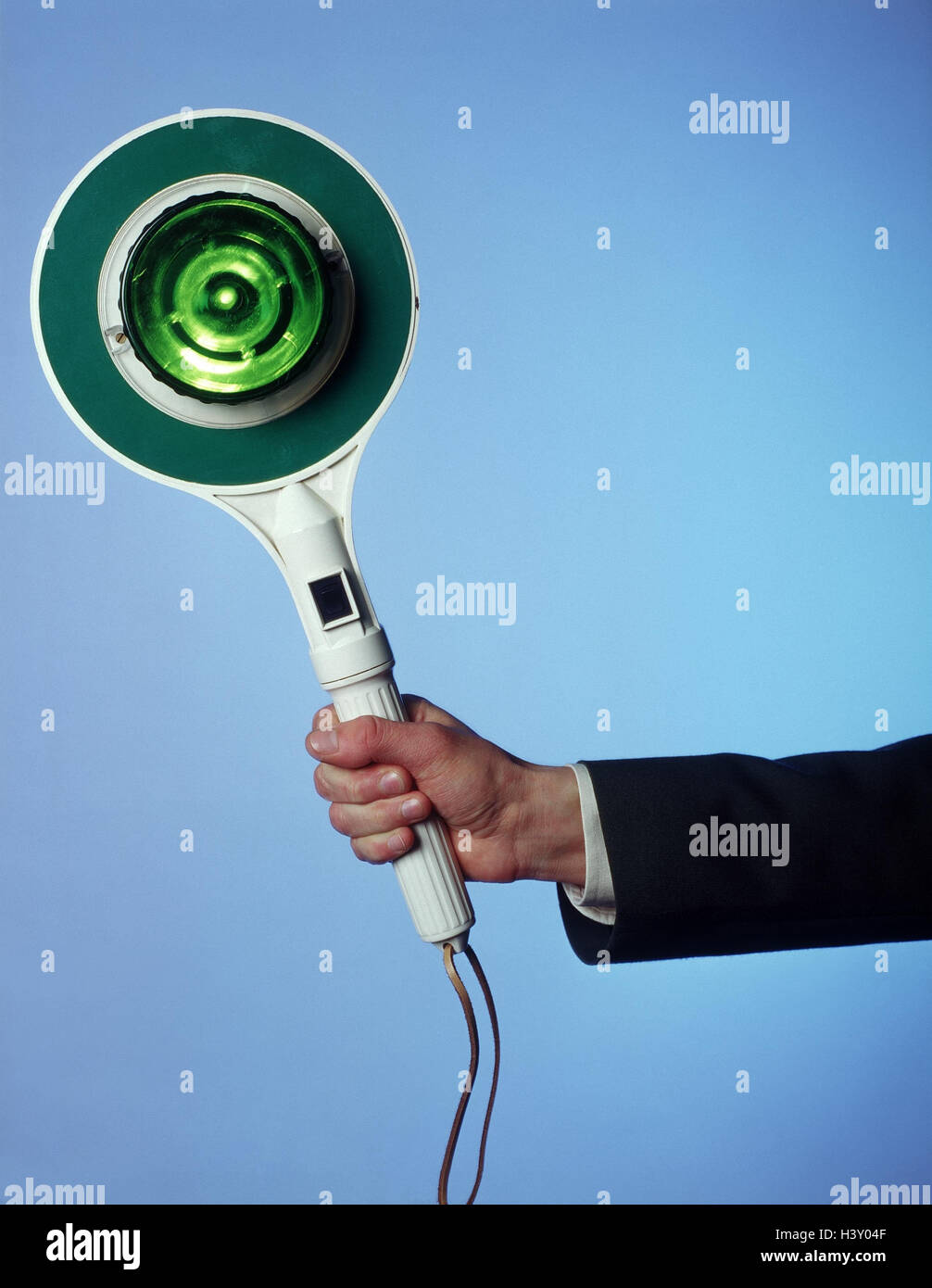 Traffic police signal hi-res stock photography and images - Alamy