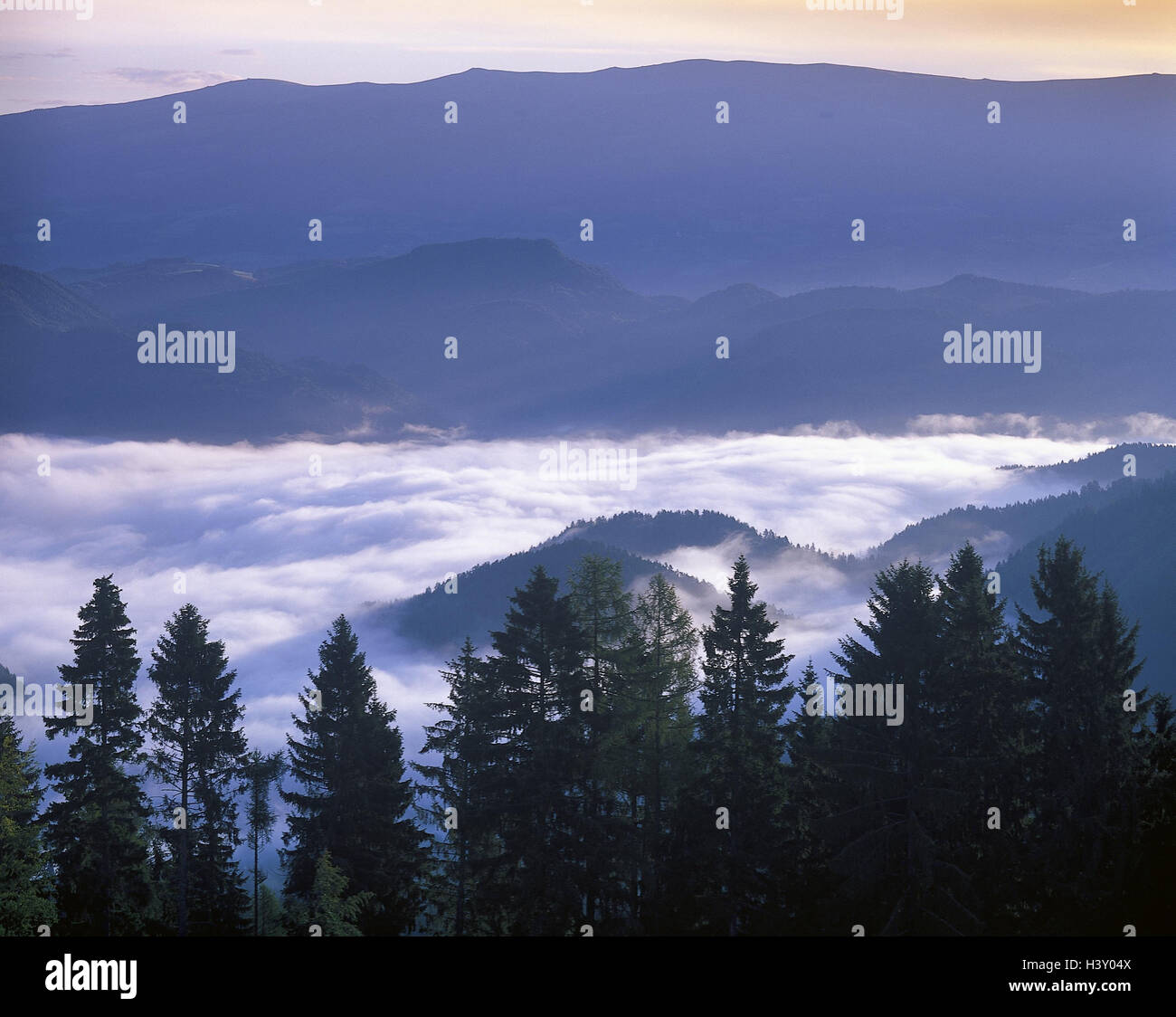 Mountain landscape, fog, outside, Austria, Carinthia, view, view, view ...
