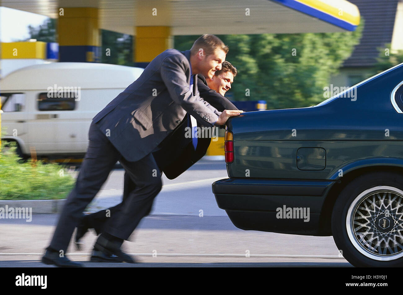 People Push Car High Resolution Stock Photography and Images - Alamy