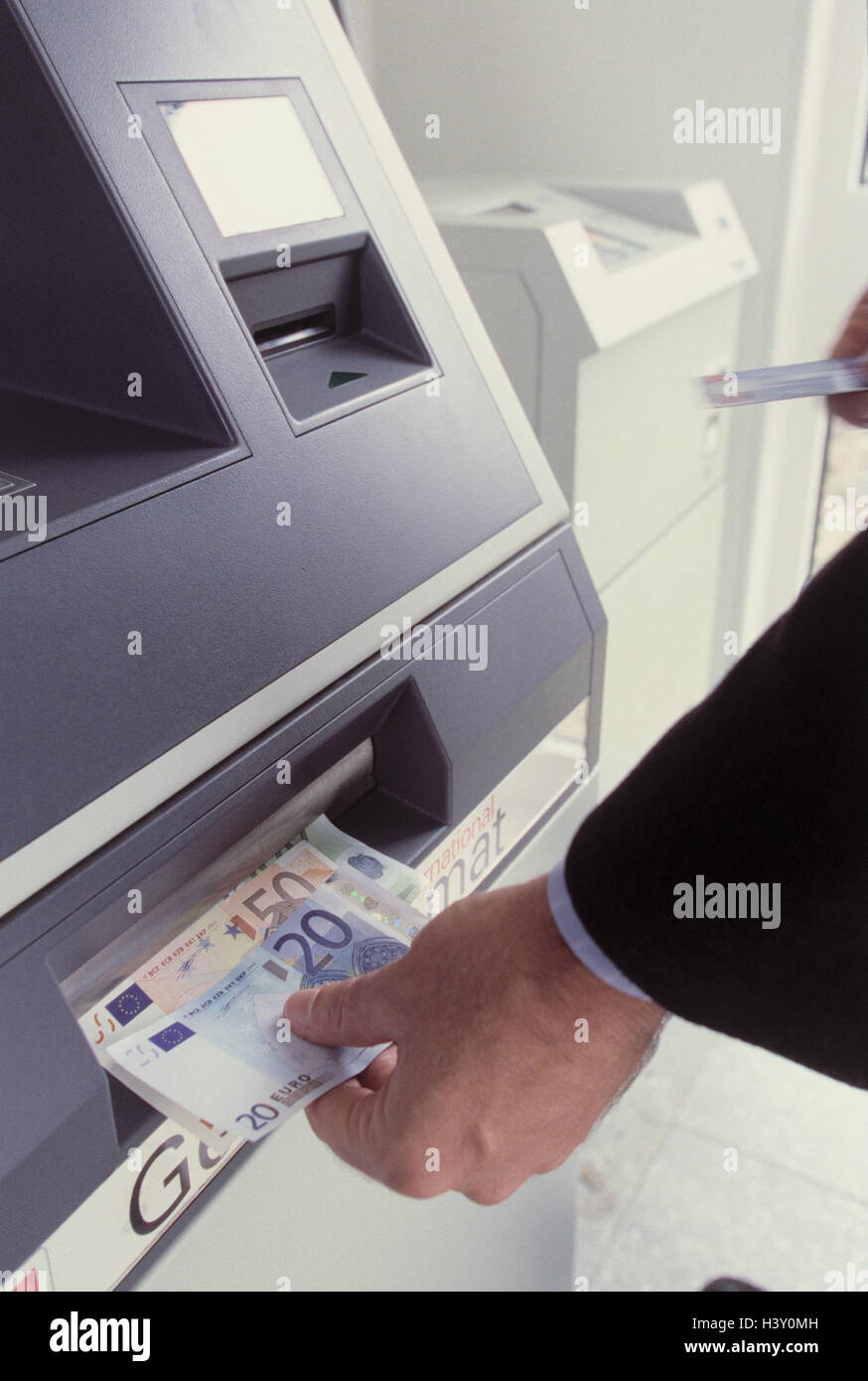 Bancomat, man, detail, hands, bank notes, credit card, outside, money ...
