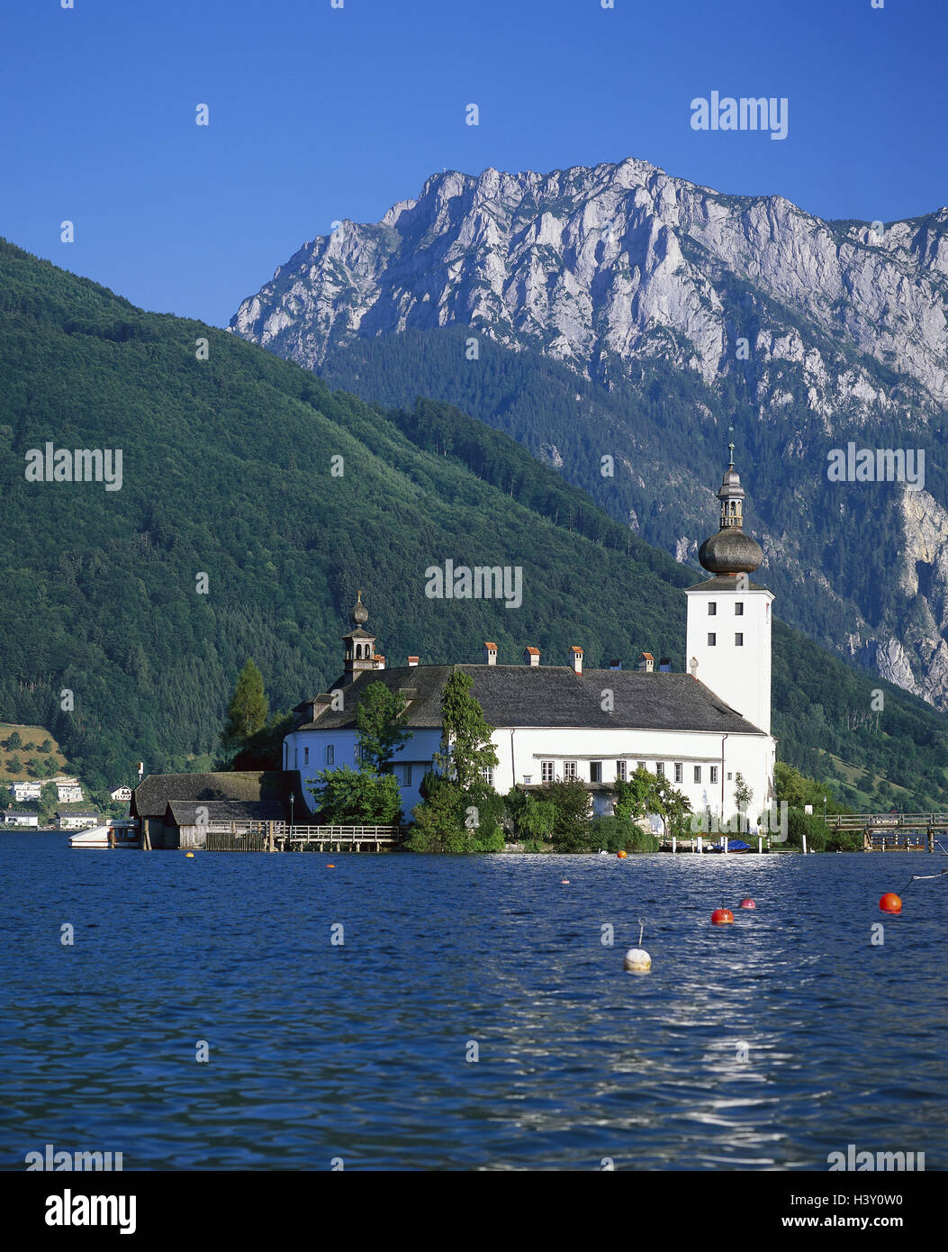 Austria, Upper Austria, Traunsee, castle Orth, 17 cent., Salzkammergut ...