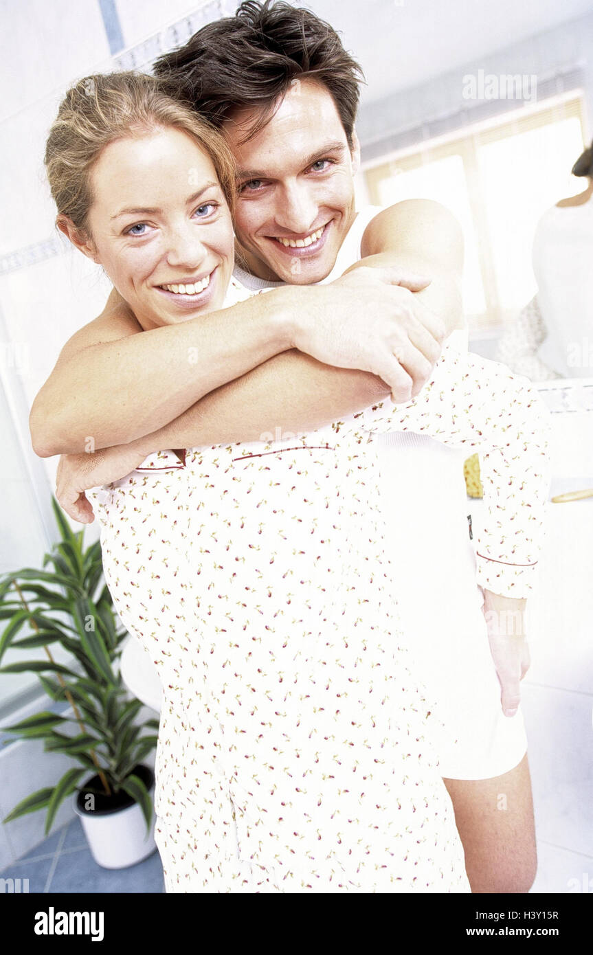 Bathrooms, couple, embrace, inside, bath, young, sleep suit, nightdress ...