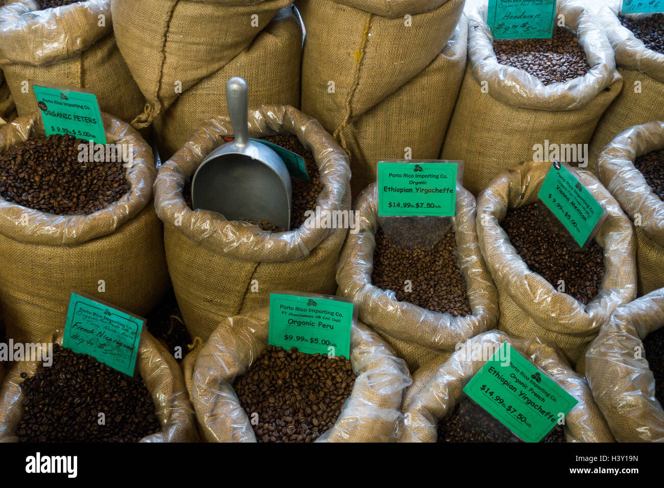 Porto Rico coffee importing company NYC store shop Stock Photo - Alamy