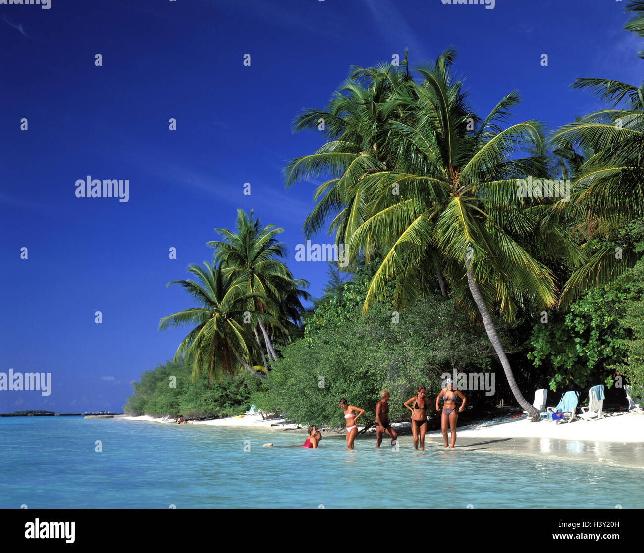 The Maldives, Kurumba, beach, sea, bathers, Indian ocean, island ...