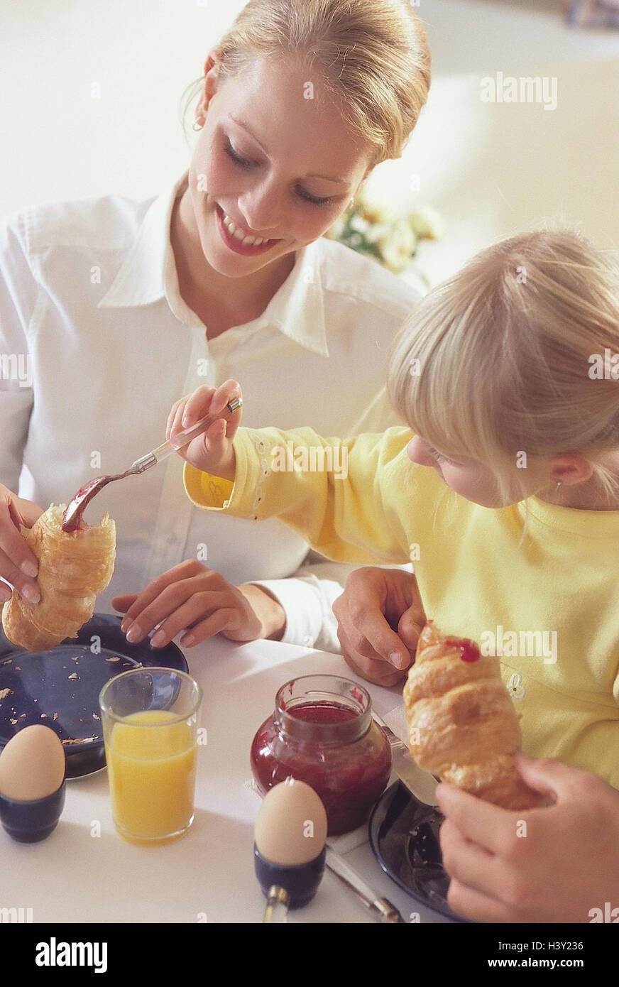 Breakfast table, nut, subsidiary, happy, breakfast, inside, at home ...