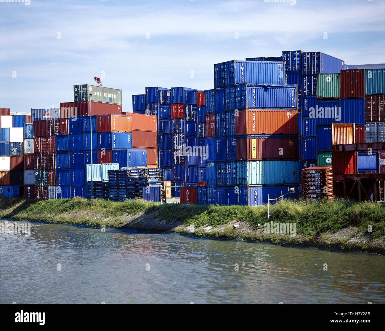 Cargo place hi-res stock photography and images - Alamy