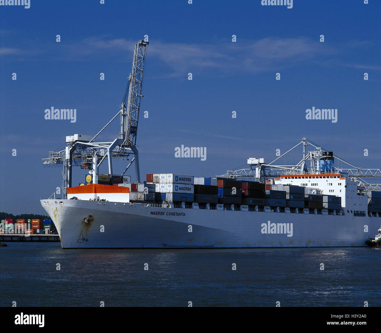 The Netherlands, Rotterdam, Europoort, container port, ship, loading ...