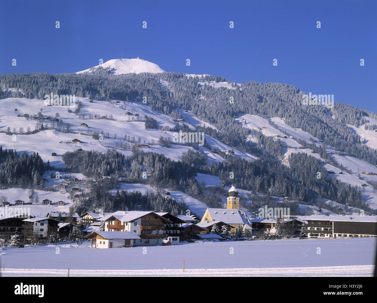 Austria, Tyrol, west village, local view, winter, Europe ...