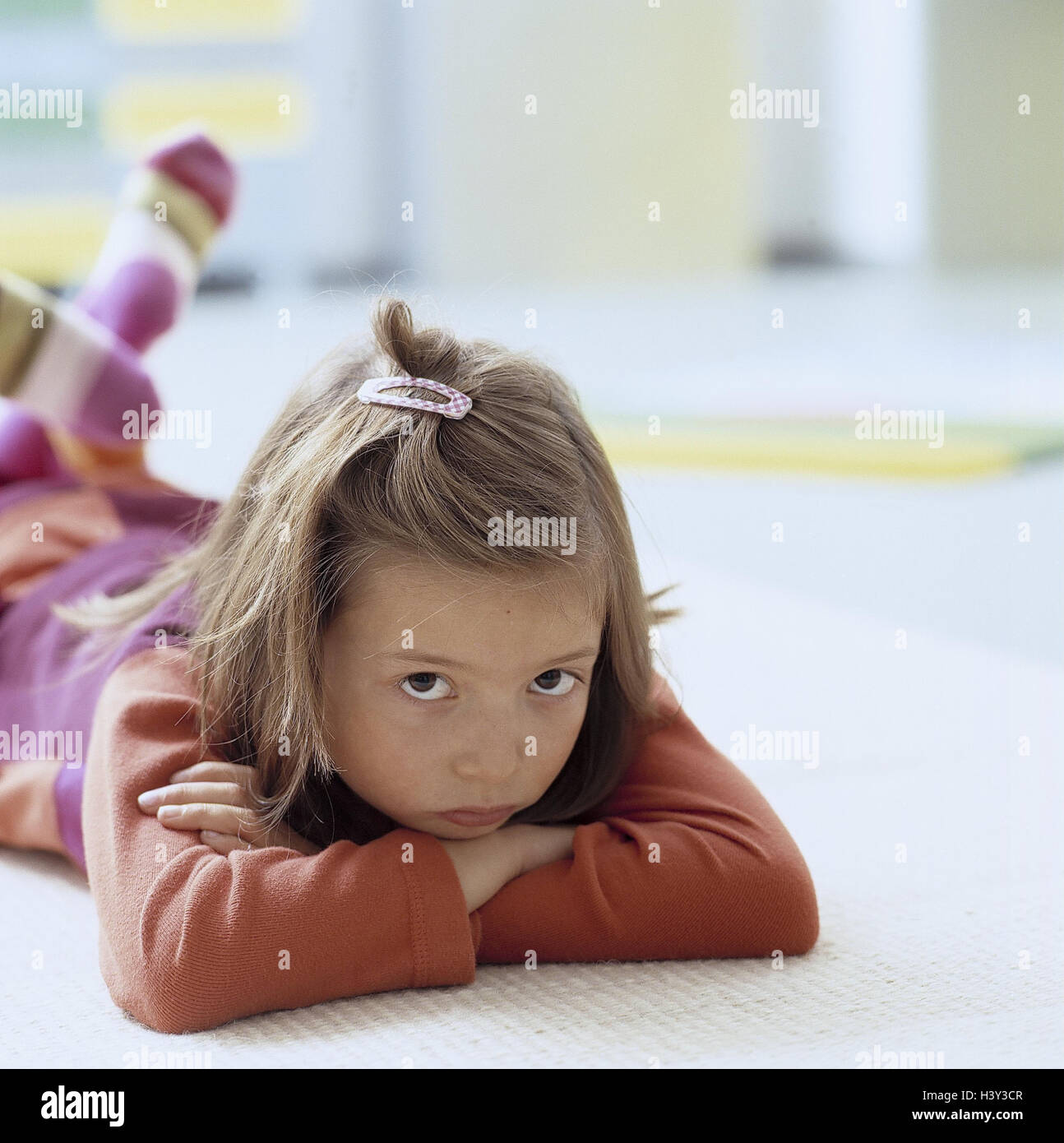 Girls, bored, floor, lie, model released, at home, child, childhood ...