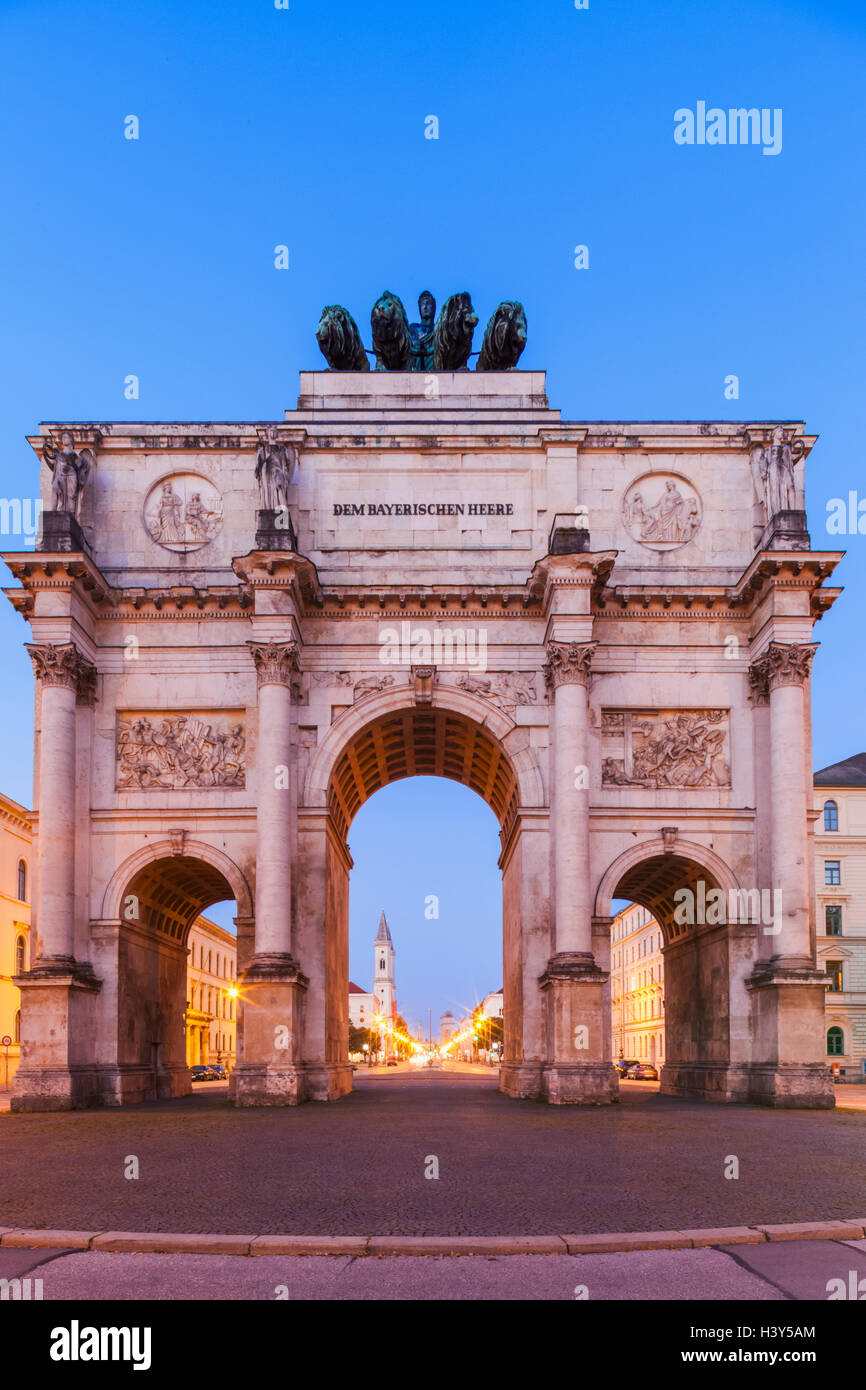 Munich gate hi-res stock photography and images - Alamy